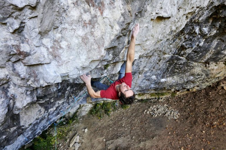 Adam Ondra ouvre un nouveau 9b à la maison - Fanatic Climbing