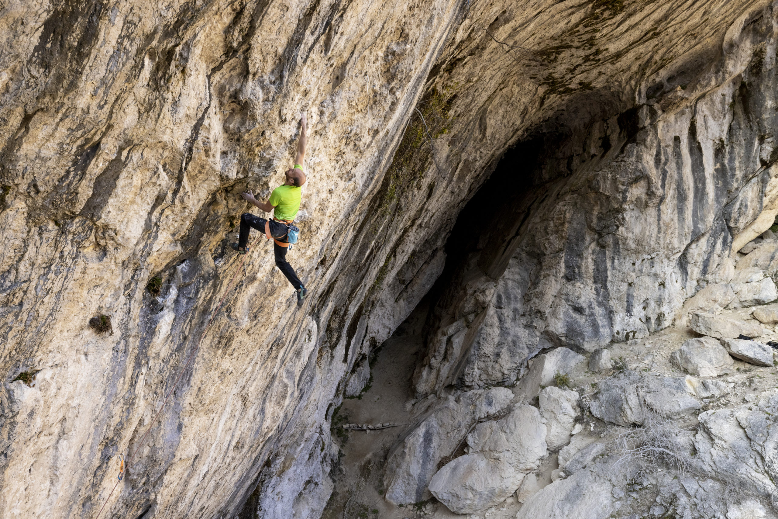 Cédric Lachat libère At Home Cornus 9a+ - Fanatic Climbing